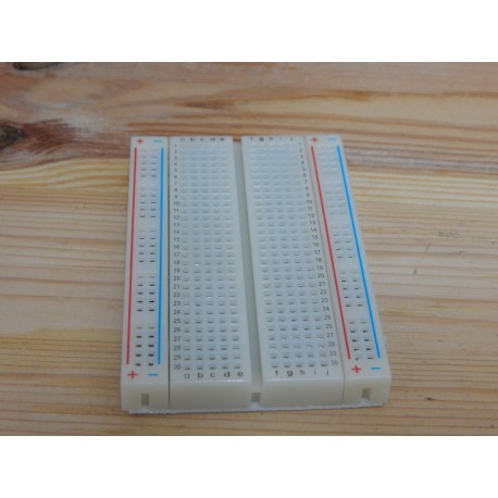 Moyenne breadboard - Letmeknow